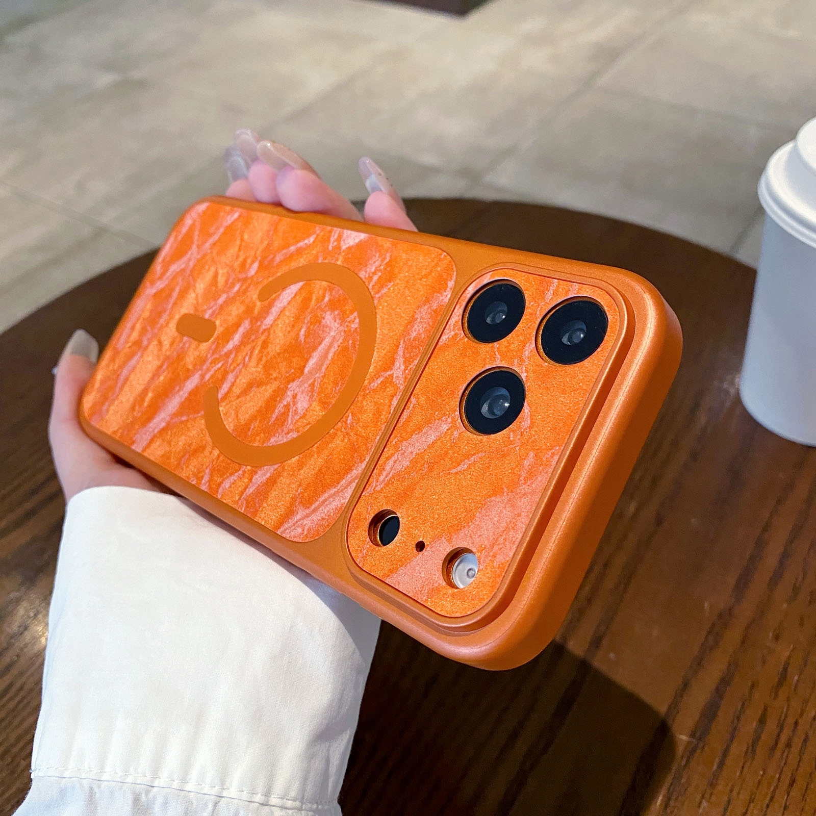 Oil-Spray Snow Mountain Pattern Case for iPhone 17, Orange_Mengtor.com